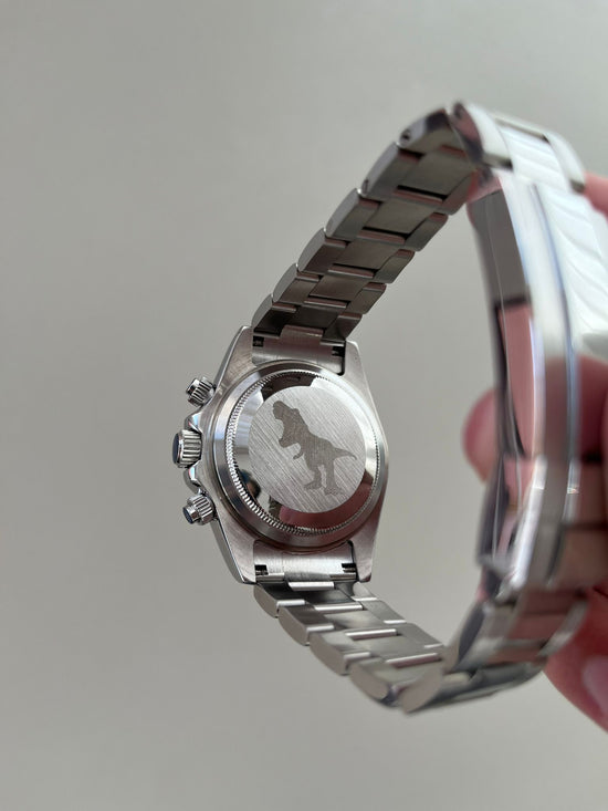 Custom case back – Uniq Watch Mods